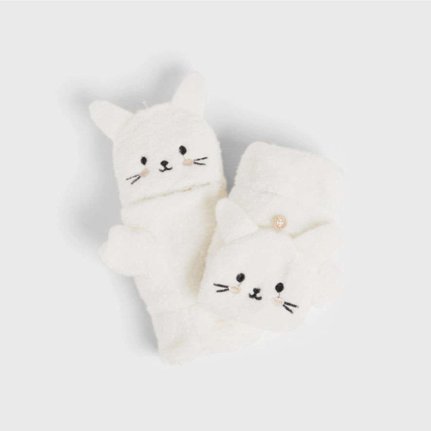 Fluffy Cat Mittens – Purrs and Whiskers